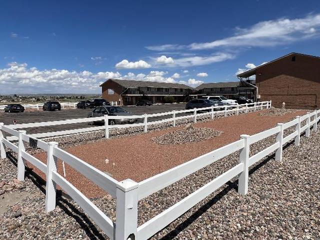 2 Br, 1 bath, Apartment 334 S Archdale Dr