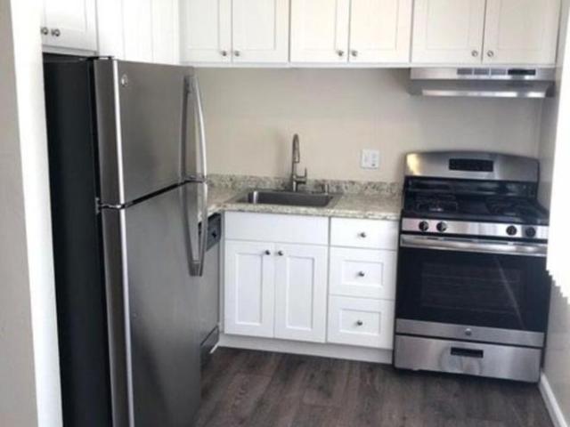 2 Br, 1 bath, Apartment 3309 Cowley Way