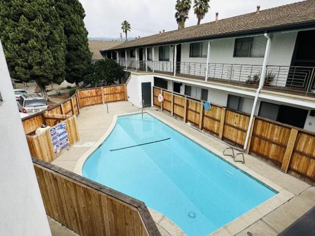 2 Br, 1 bath, Apartment 3453 Richland Dr