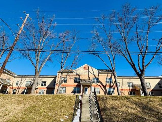 2 Br, 1 bath, Apartment 343 Kendrick Ln