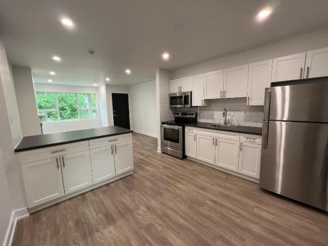 2 Br, 1 bath, Apartment 343 St Paul Street