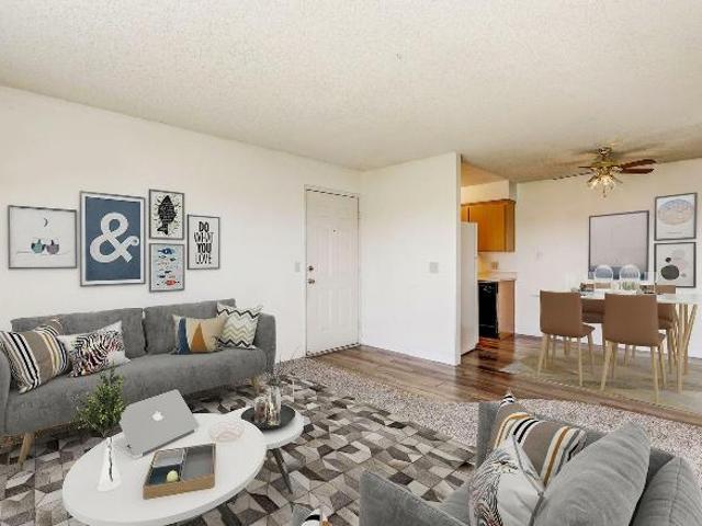2 Br, 1 bath, Apartment 3545 Mather Field Rd