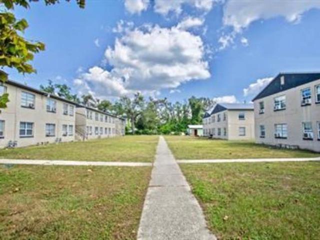 2 Br, 1 bath, Apartment 3519 East 1st Court