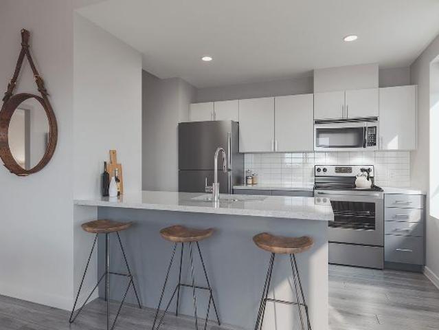 2 Br, 1 bath, Apartment 353 Gardner Street