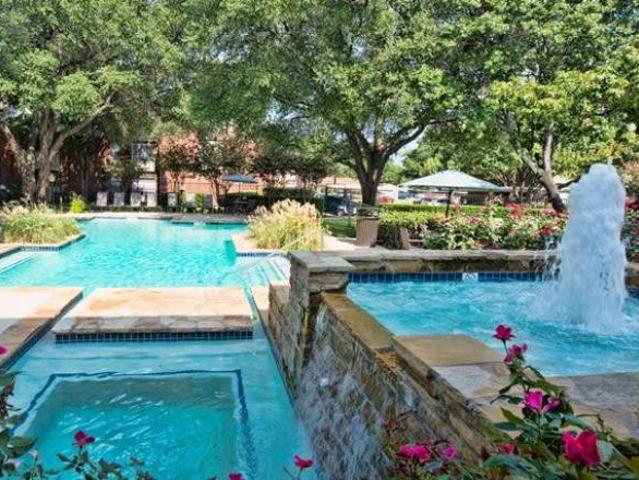 2 Br, 1 bath, Apartment 3910 Old Denton Road