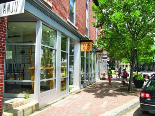 2 Br, 1 bath, Apartment 7 Wallingford Sq