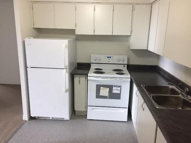 2 Br, 1 bath, Apartment 7 Walmer Road