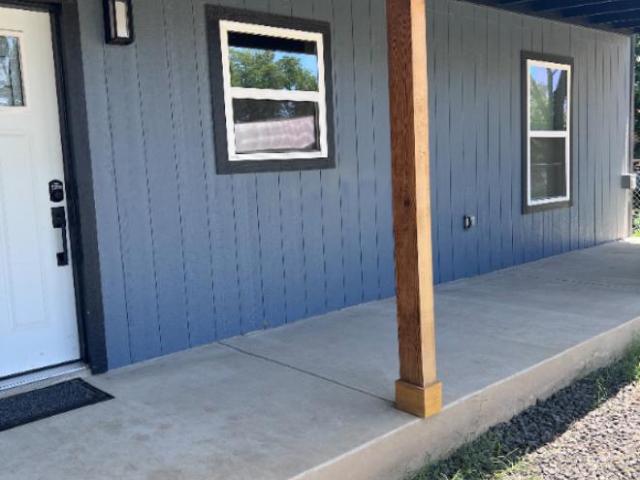 2 Br, 1 bath, Apartment 404 Scott St