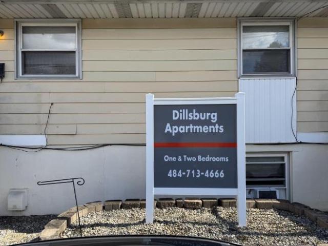 2 Br, 1 bath, Apartment 403 S Baltimore St