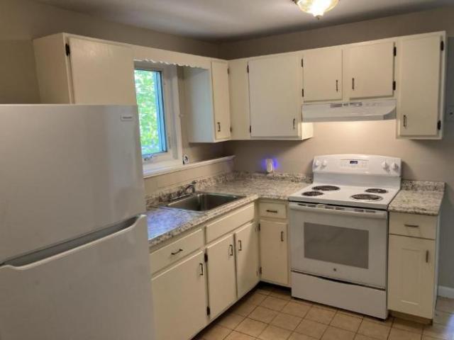 2 Br, 1 bath, Apartment 40a Prospect Street