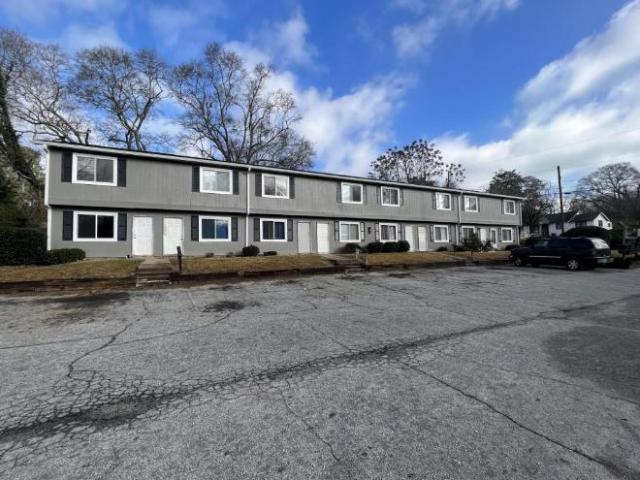 2 Br, 1 bath, Apartment 415 N 18th St