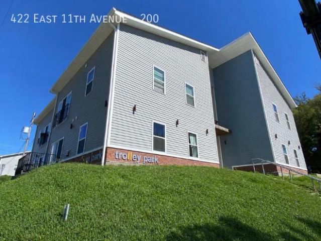 2 Br, 1 bath, Apartment 422 East 11th Avenue