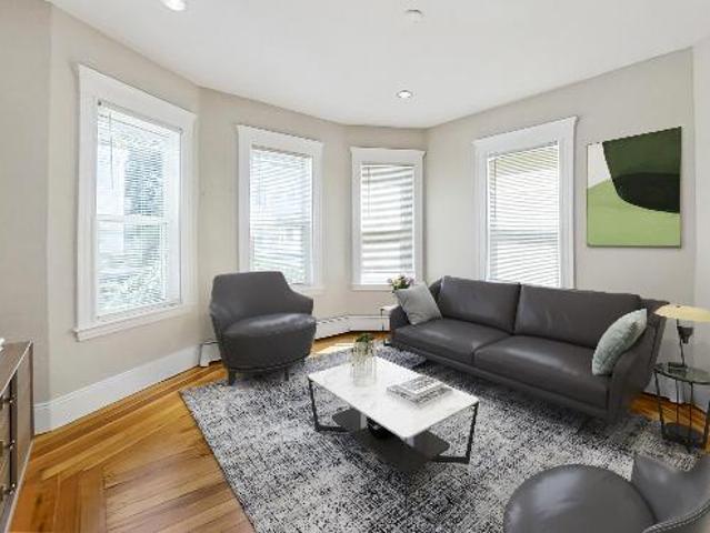 2 Br, 1 bath, Apartment 42 44 Fenton Street