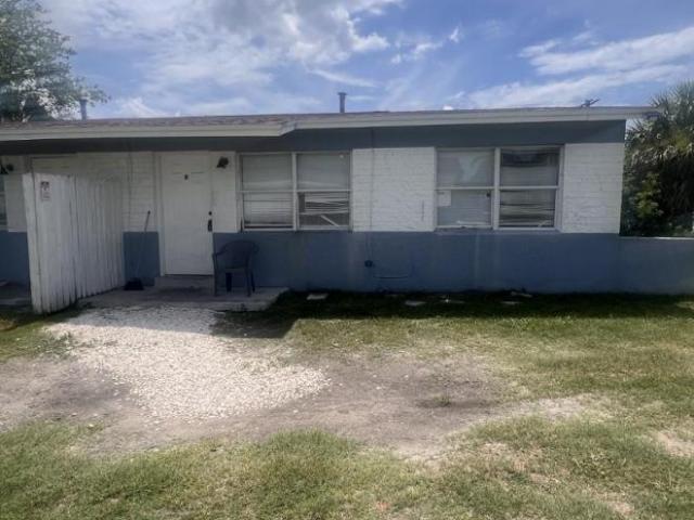 2 Br, 1 bath, Apartment 439 Barbara Jenkins Street