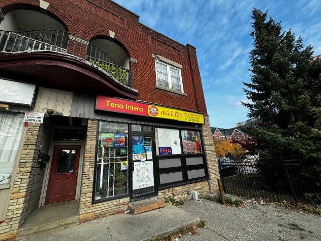 2 Br, 1 bath, Apartment 432 Queen Street South