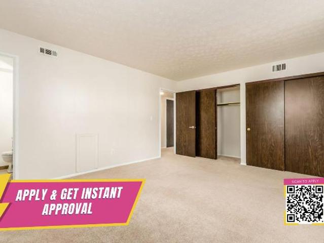 2 Br, 1 bath, Apartment 4443 Mobile Dr