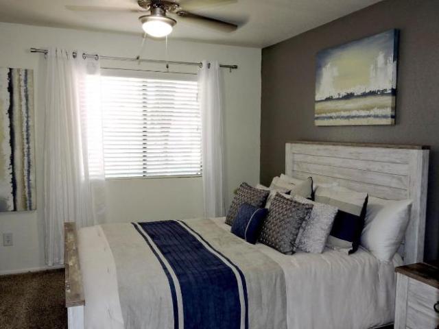 2 Br, 1 bath, Apartment 444 N Gila Springs Blvd
