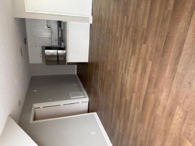 2 Br, 1 bath, Apartment 452 8th Ave