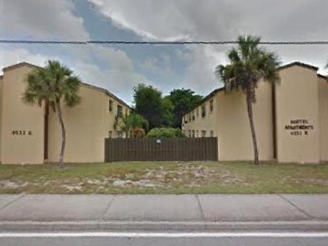 2 Br, 1 bath, Apartment 4532 Swift Road