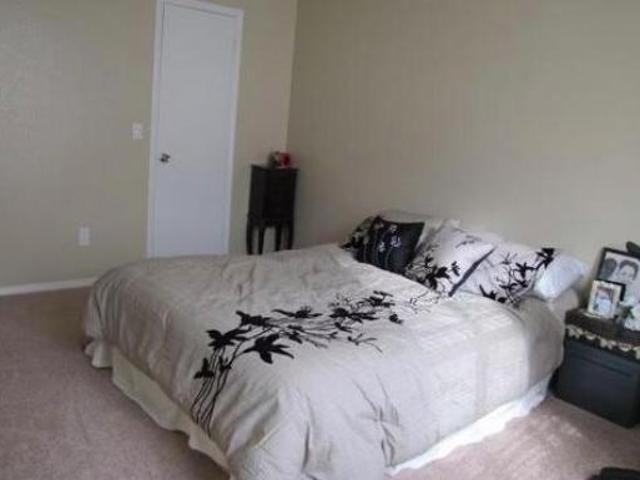 2 Br, 1 bath, Apartment 471 N Harr Dr