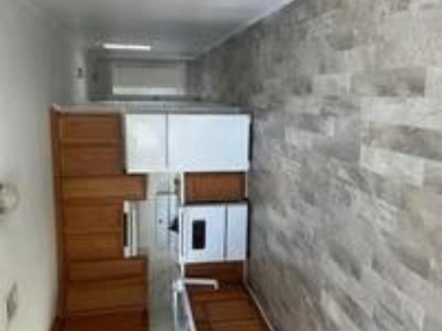 2 Br, 1 bath, Apartment 4730 Gibson Rd