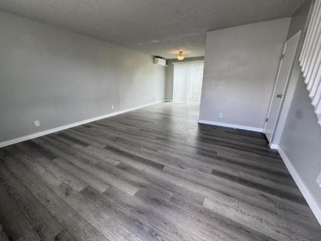 2 Br, 1 bath, Apartment 491 NW Barbur Blvd