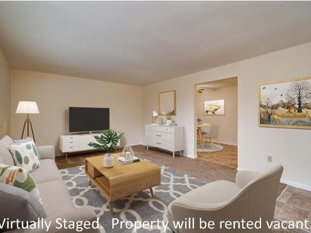 2 Br, 1 bath, Apartment 505 Gilpin Drive