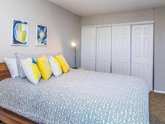 2 Br, 1 bath, Apartment 500 Lakehurst Rd