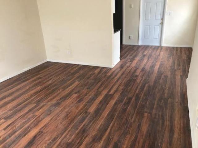 2 Br, 1 bath, Apartment 5197 Eadie Place
