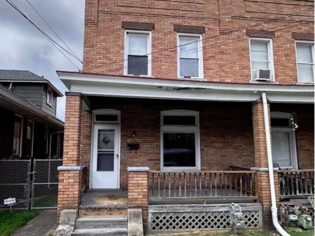 2 Br, 1 bath, Apartment 519 Marwood Avenue