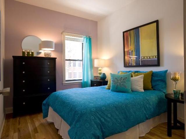 2 Br, 1 bath, Apartment 5301 S Maryland Ave