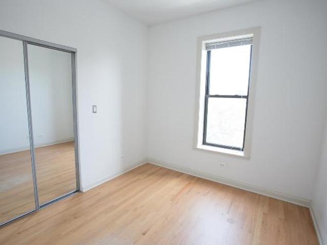 2 Br, 1 bath, Apartment 5400 S Maryland Ave