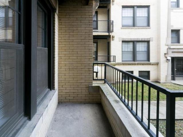 2 Br, 1 bath, Apartment 5411 S Ellis Ave