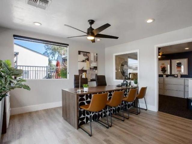 2 Br, 1 bath, Apartment 550 N Pantano Rd