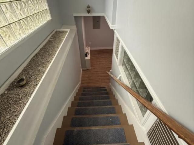 2 Br, 1 bath, Apartment 55 High St
