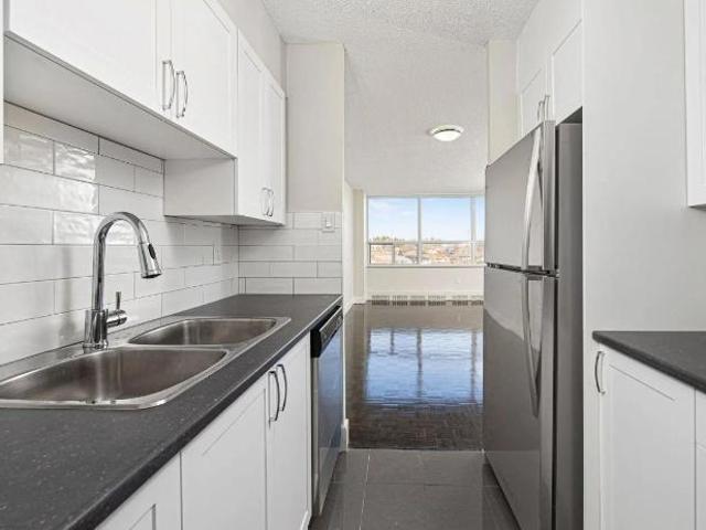 2 Br, 1 bath, Apartment 5600 Sheppard Ave