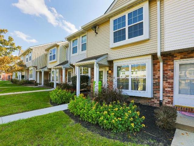 2 Br, 1 bath, Apartment 5705 Selford Road