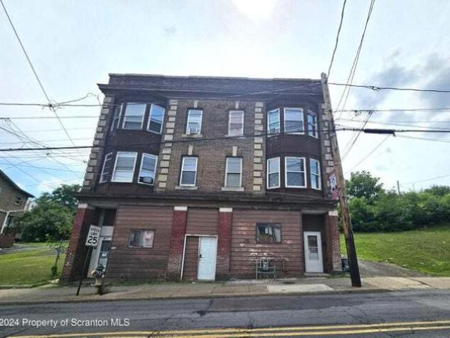 2 Br, 1 bath, Apartment 570 Main Street