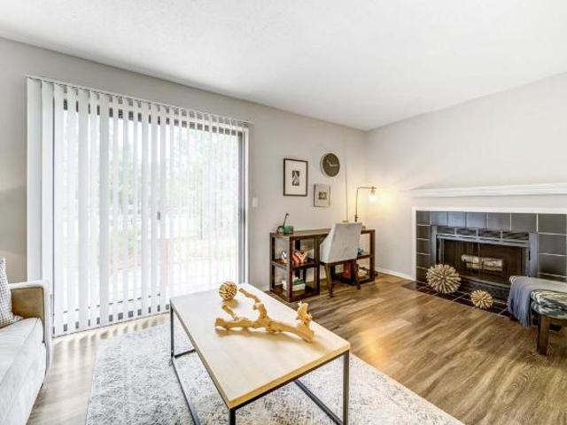 2 Br, 1 bath, Apartment 5800 Tattersall Dr
