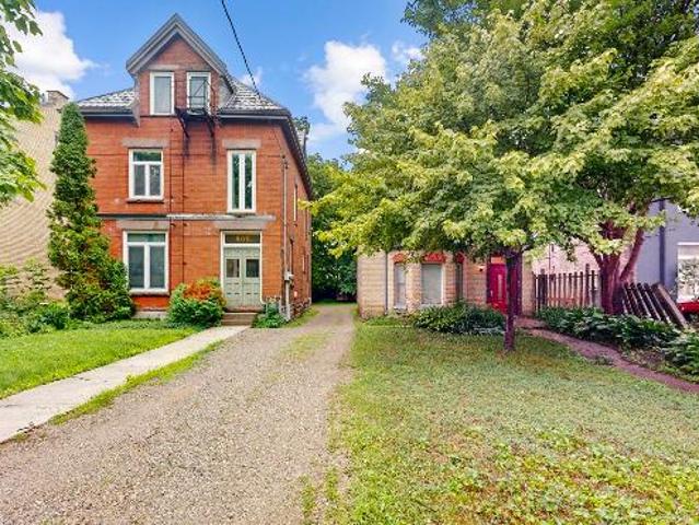 2 Br, 1 bath, Apartment 598 Princess Avenue