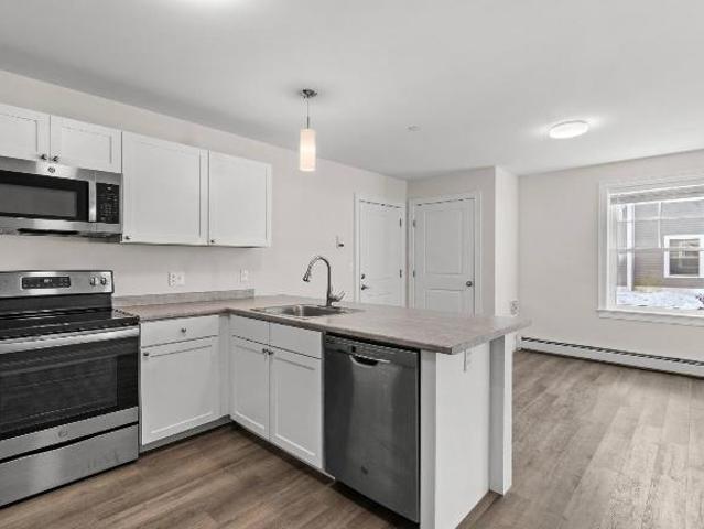 2 Br, 1 bath, Apartment 5 Captain&apos s Way