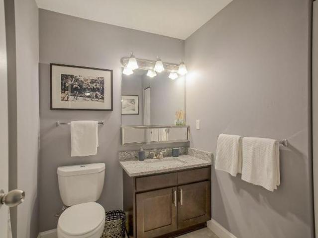 2 Br, 1 bath, Apartment 600 Main Street