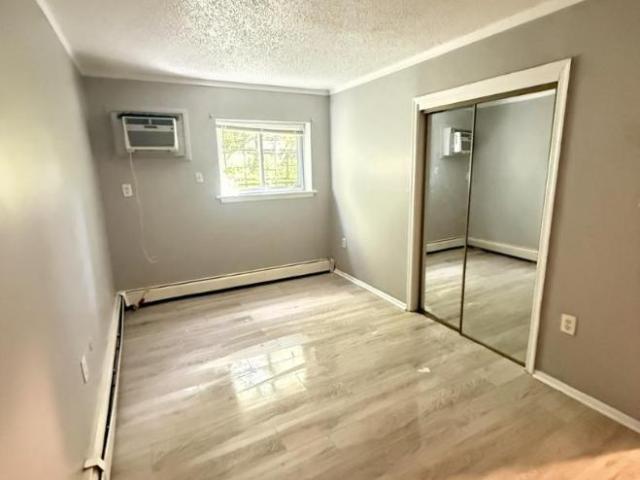 2 Br, 1 bath, Apartment 6014 Springfield Avenue