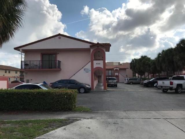 2 Br, 1 bath, Apartment 6141 6165 W 22nd Ct