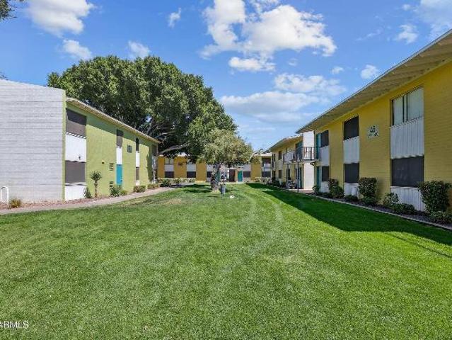 2 Br, 1 bath, Apartment 615 South Hardy Drive