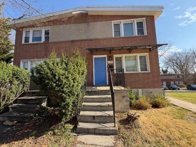 2 Br, 1 bath, Apartment 6189 Northwood Dr