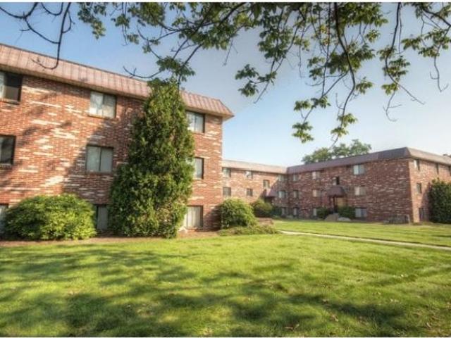 2 Br, 1 bath, Apartment 673 Franklin Street
