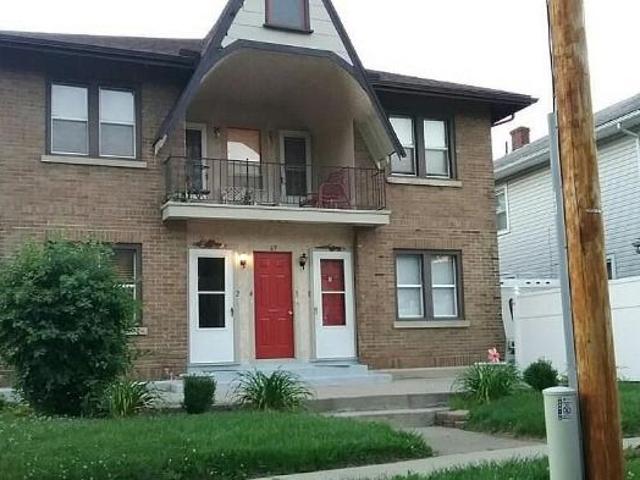 2 Br, 1 bath, Apartment 69 Waverly Avenue