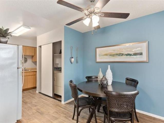 2 Br, 1 bath, Apartment 7007 W Indian School Road