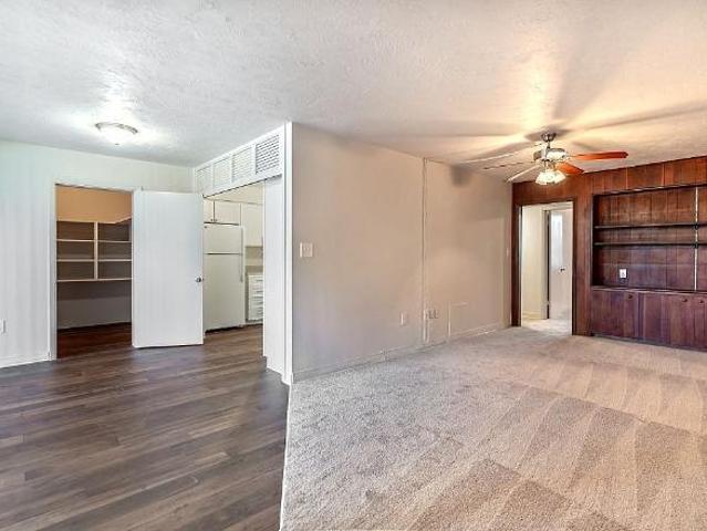 2 Br, 1 bath, Apartment 711 S Lincoln Avenue